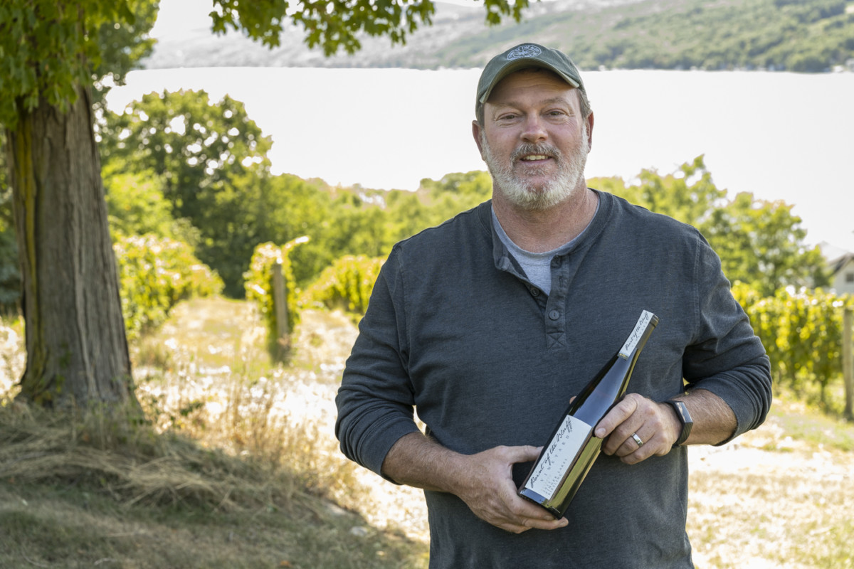 Home - Point of the Bluff Vineyards